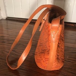 Unisa | Bags | Unisa Boho Tan Leather Bucket Shoulder Bag | Poshmark